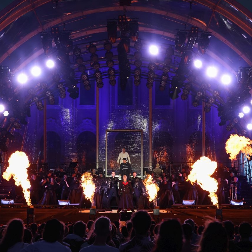 Wir Musical-Fans - Auch 2023 kommt ELISABETH - das Musical vor das ...